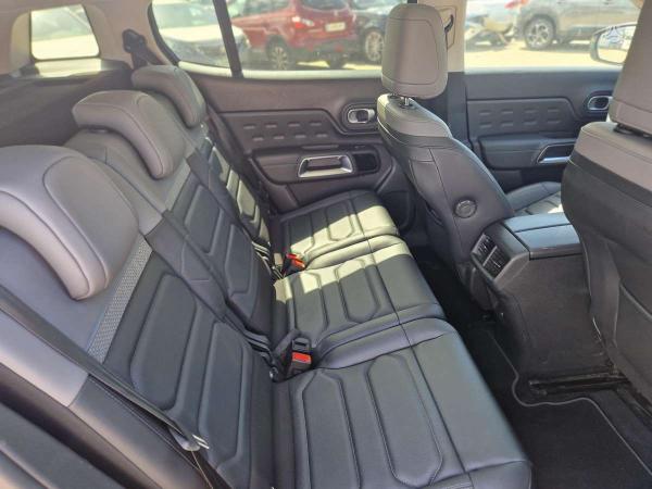 Grey Citroen C5 Aircross 2022 in Kaunas, with an engine capacity of 1.50 L and mileage of 200 thousand km for 15900 €, photo 8 on AUTOMOTO.COM.LV