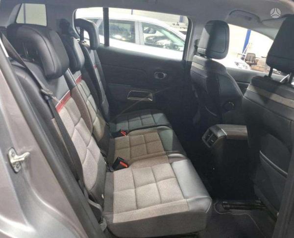 Pelēks Citroen C5 Aircross 2022 Viļņa, ar dzinēja tilpumu 1.20 L un nobraukumu 146 tūkst. km par 11978 €, foto 6 vietnē AUTOMOTO.COM.LV