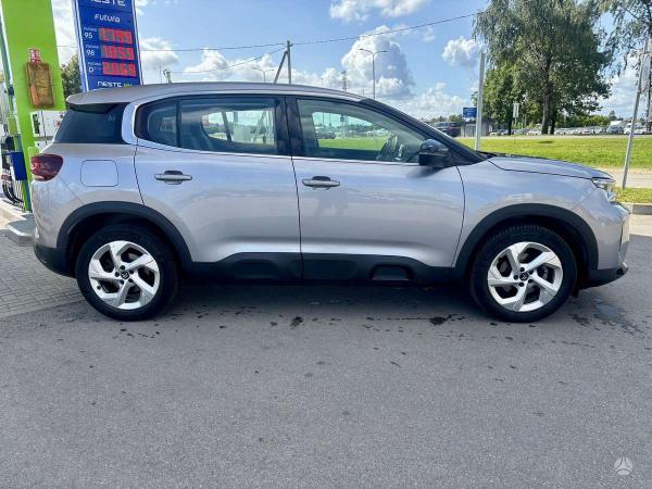 Pelēks Citroen C5 Aircross 2022 Tauragė, ar dzinēja tilpumu 1.50 L un nobraukumu 180 tūkst. km par 11800 €, foto 6 vietnē AUTOMOTO.COM.LV