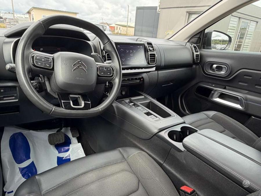 Серый Ситроен C5 Aircross 2022 в Вильнюс, объемом двигателя 1.50 л и пробегом 199 тыс. км за 13490 €, фото 16 на AUTOMOTO.COM.LV
