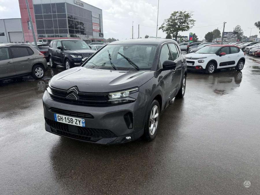 Pelēks Citroen C5 Aircross 2022 Tauragė, ar dzinēja tilpumu 1.20 L un nobraukumu 120 tūkst. km par 10400 €, foto 1 vietnē AUTOMOTO.COM.LV