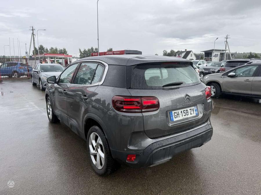 Pelēks Citroen C5 Aircross 2022 Tauragė, ar dzinēja tilpumu 1.20 L un nobraukumu 120 tūkst. km par 10400 €, foto 8 vietnē AUTOMOTO.COM.LV
