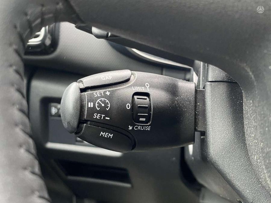 Pelēks Citroen C5 Aircross 2022 Viļņa, ar dzinēja tilpumu 1.20 L un nobraukumu 93 tūkst. km par 19000 €, foto 26 vietnē AUTOMOTO.COM.LV