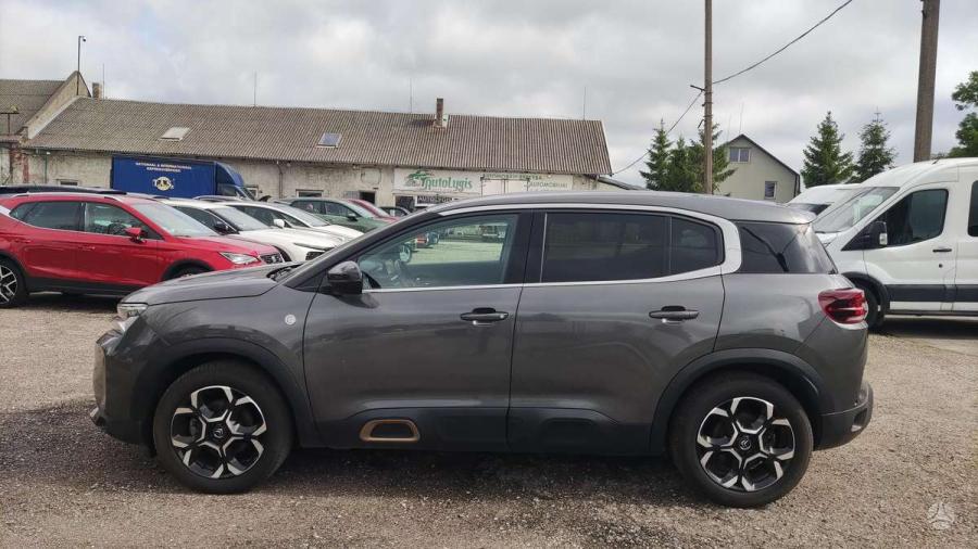 Pelēks Citroen C5 Aircross 2022 Klaipėda, ar dzinēja tilpumu 1.50 L un nobraukumu 166 tūkst. km par 16529 €, foto 3 vietnē AUTOMOTO.COM.LV