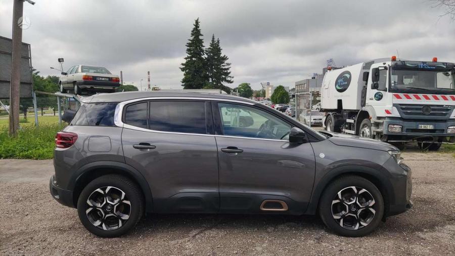 Pelēks Citroen C5 Aircross 2022 Klaipėda, ar dzinēja tilpumu 1.50 L un nobraukumu 166 tūkst. km par 16529 €, foto 9 vietnē AUTOMOTO.COM.LV