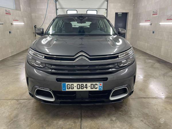 Серый Ситроен C5 Aircross 2022 в Мариямполе, объемом двигателя 1.20 л и пробегом 92 тыс. км за 12209 €, фото 3 на AUTOMOTO.COM.LV