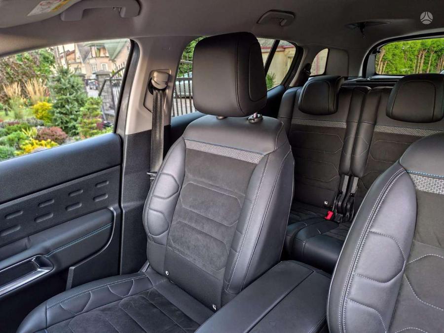 Grey Citroen C5 Aircross 2022 in Kalvarija, with an engine capacity of 1.50 L and mileage of 92 thousand km for 17606 €, photo 12 on AUTOMOTO.COM.LV