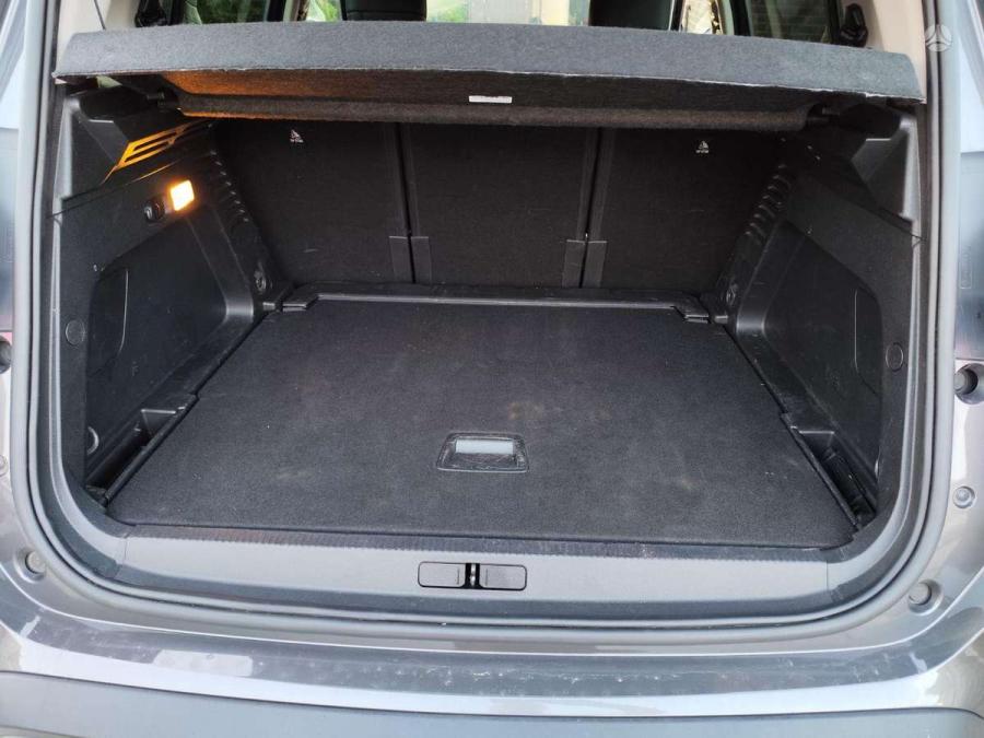 Grey Citroen C5 Aircross 2022 in Kalvarija, with an engine capacity of 1.50 L and mileage of 92 thousand km for 17606 €, photo 15 on AUTOMOTO.COM.LV