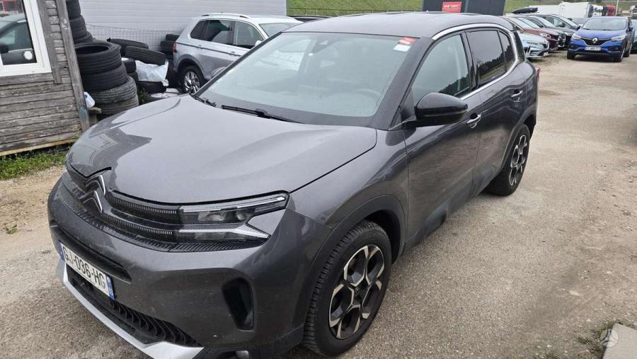 Grey Citroen C5 Aircross 2022 in Vilnius, with an engine capacity of 1.50 L and mileage of 161 thousand km for 13700 €, photo 1 on AUTOMOTO.COM.LV