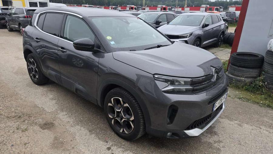 Grey Citroen C5 Aircross 2022 in Vilnius, with an engine capacity of 1.50 L and mileage of 161 thousand km for 13700 €, photo 4 on AUTOMOTO.COM.LV