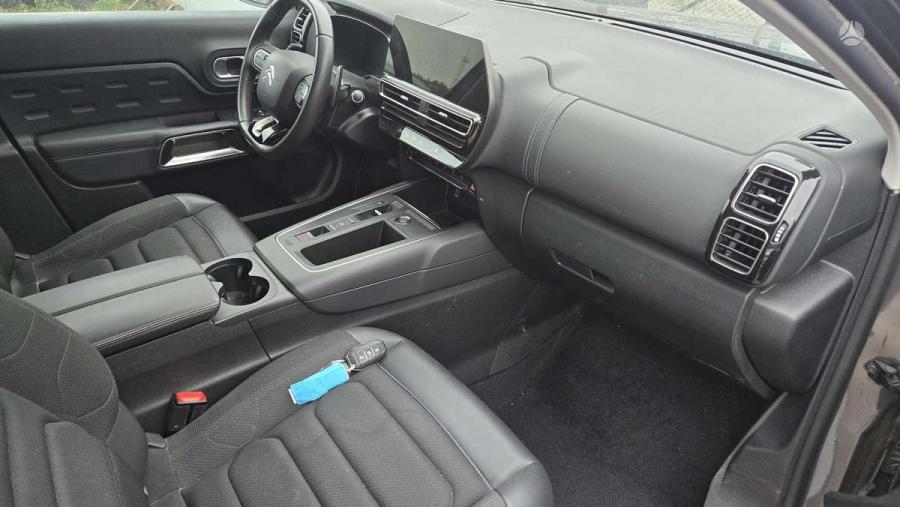 Grey Citroen C5 Aircross 2022 in Vilnius, with an engine capacity of 1.50 L and mileage of 161 thousand km for 13700 €, photo 20 on AUTOMOTO.COM.LV