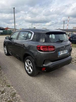 Grey Citroen C5 Aircross 2022 in Vilnius, with an engine capacity of 1.50 L and mileage of 190 thousand km for 10650 €, photo 7 on AUTOMOTO.COM.LV