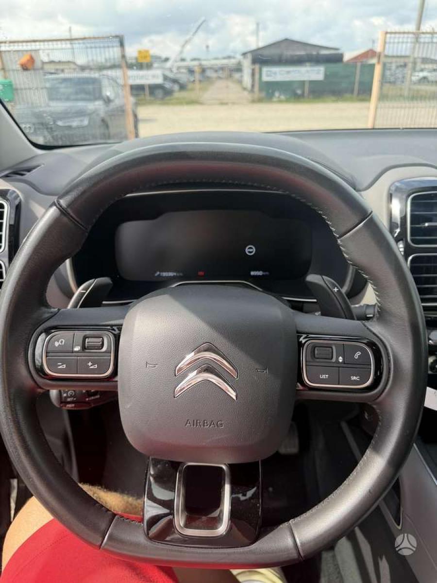 Grey Citroen C5 Aircross 2022 in Vilnius, with an engine capacity of 1.50 L and mileage of 190 thousand km for 10650 €, photo 13 on AUTOMOTO.COM.LV