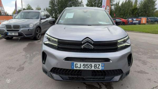 Grey Citroen C5 Aircross 2022 in Kaunas, with an engine capacity of 1.20 L and mileage of 142 thousand km for 13976 €, photo 4 on AUTOMOTO.COM.LV