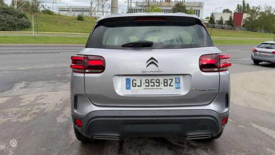 Серый Ситроен C5 Aircross 2022 в Каунас, объемом двигателя 1.20 л и пробегом 142 тыс. км за 13976 €, фото 9 на AUTOMOTO.COM.LV