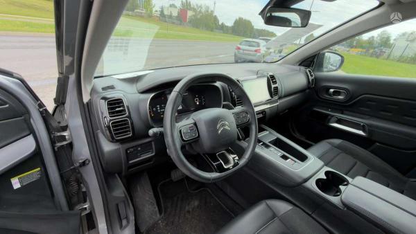 Grey Citroen C5 Aircross 2022 in Kaunas, with an engine capacity of 1.20 L and mileage of 142 thousand km for 13976 €, photo 11 on AUTOMOTO.COM.LV