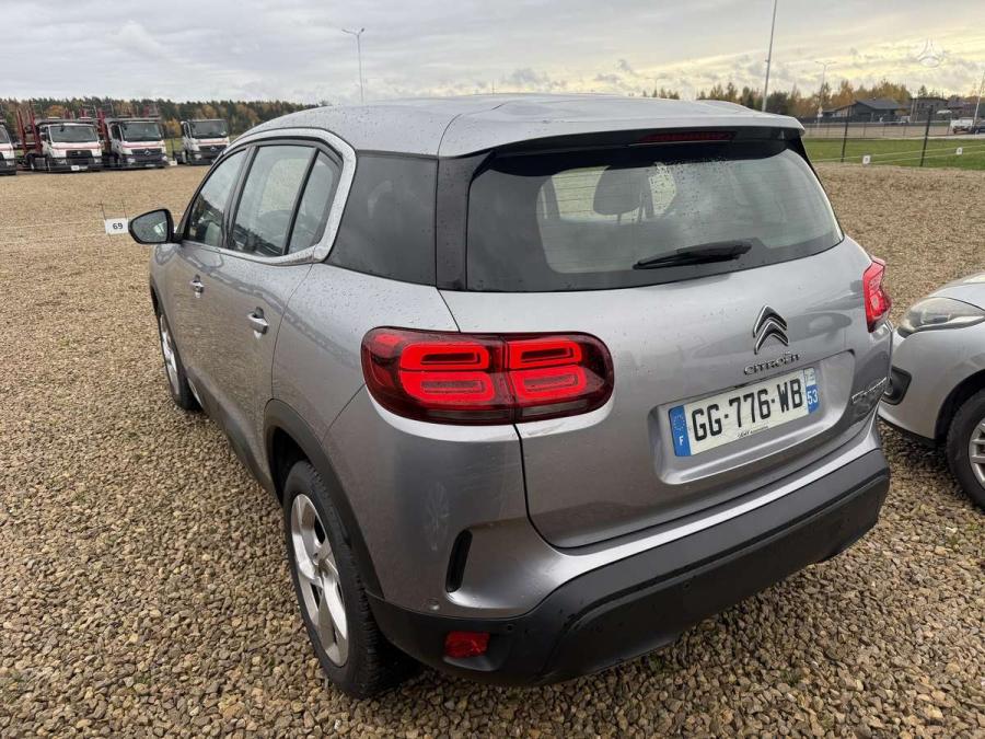 Pelēks Citroen C5 Aircross 2022 Tauragė, ar dzinēja tilpumu 1.50 L un nobraukumu 200 tūkst. km par 10200 €, foto 8 vietnē AUTOMOTO.COM.LV