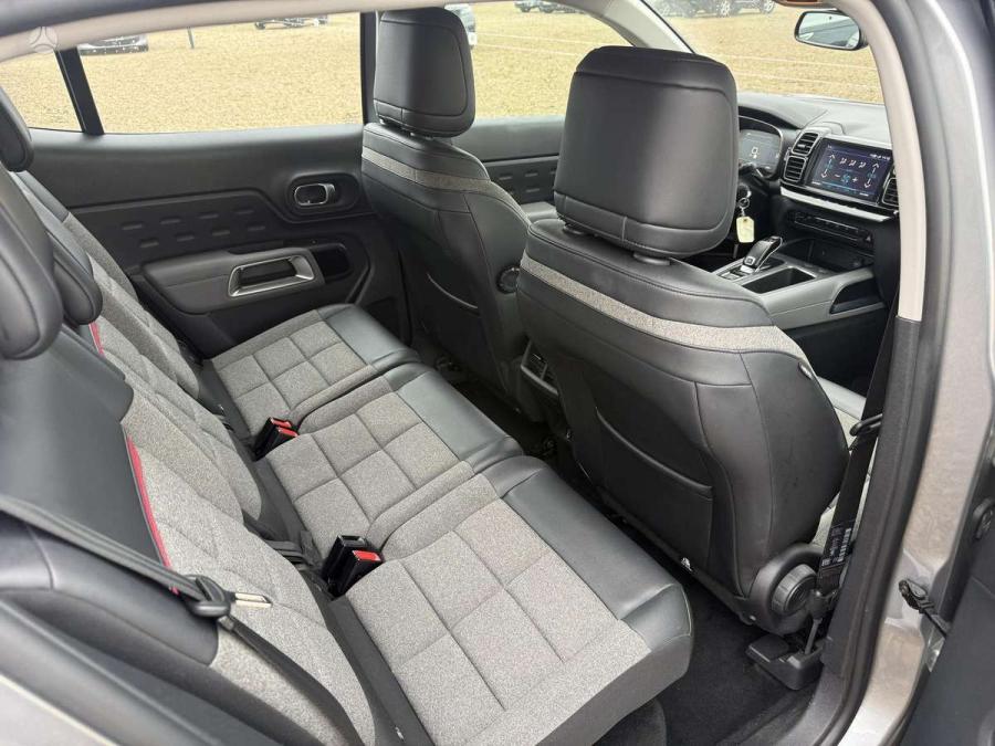 Pelēks Citroen C5 Aircross 2022 Tauragė, ar dzinēja tilpumu 1.50 L un nobraukumu 200 tūkst. km par 10200 €, foto 10 vietnē AUTOMOTO.COM.LV