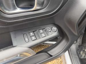 Pelēks Citroen C5 Aircross 2022 Tauragė, ar dzinēja tilpumu 1.50 L un nobraukumu 200 tūkst. km par 10200 €, foto 14 vietnē AUTOMOTO.COM.LV