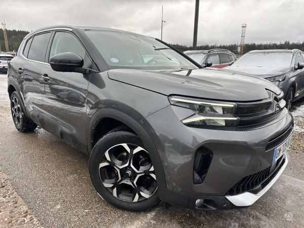 Grey Citroen C5 Aircross 2023 in Vilnius, with an engine capacity of 1.20 L and mileage of 161 thousand km for 15124 €, photo 6 on AUTOMOTO.COM.LV