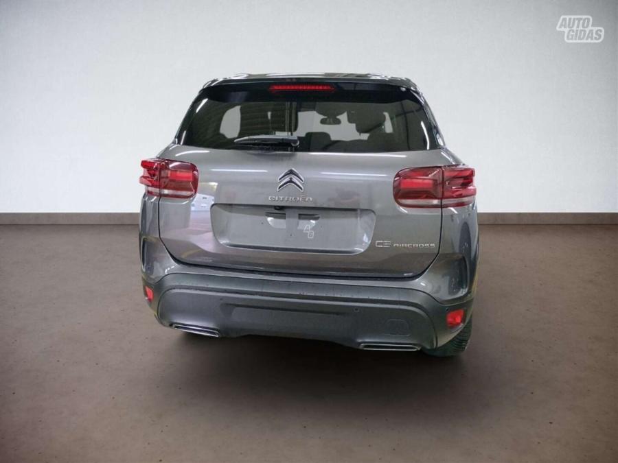 Grey Citroen C5 Aircross 2023 in Kaunas, with an engine capacity of 1.20 L and mileage of 39 thousand km for 23420 €, photo 4 on AUTOMOTO.COM.LV