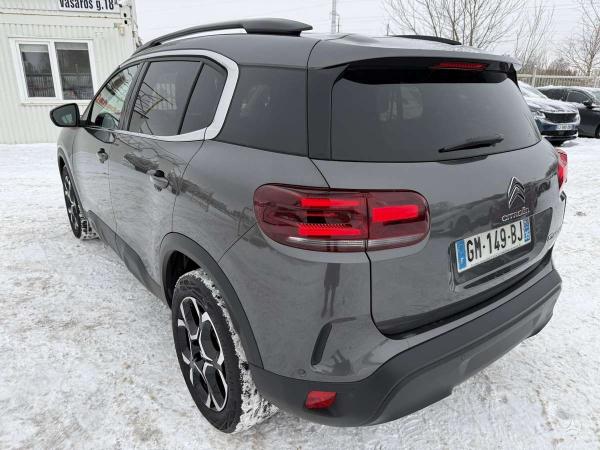 Grey Citroen C5 Aircross 2023 in Marijampole, with an engine capacity of 1.20 L and mileage of 83 thousand km for 16934 €, photo 7 on AUTOMOTO.COM.LV