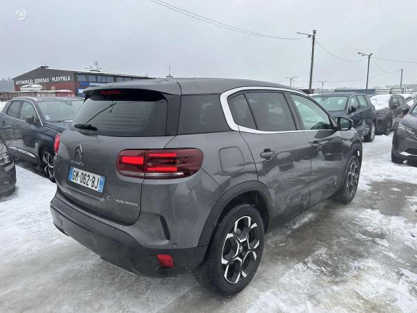 Grey Citroen C5 Aircross 2023 in Vilnius, with an engine capacity of 1.20 L and mileage of 168 thousand km for 13309 €, photo 6 on AUTOMOTO.COM.LV