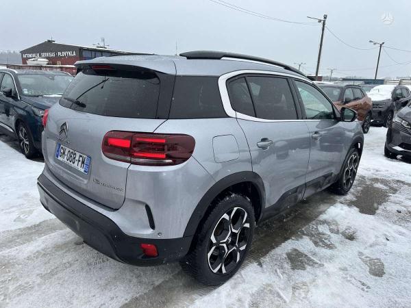 Grey Citroen C5 Aircross 2023 in Vilnius, with an engine capacity of 1.50 L and mileage of 162 thousand km for 17302 €, photo 5 on AUTOMOTO.COM.LV