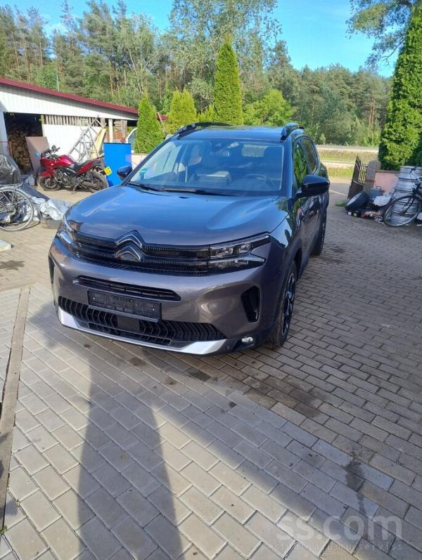 Pelēks Citroen C5 Aircross 2023 Liepāja, ar dzinēja tilpumu 1.20 L un nobraukumu 43 tūkst. km par 18500 €, foto 1 vietnē AUTOMOTO.COM.LV