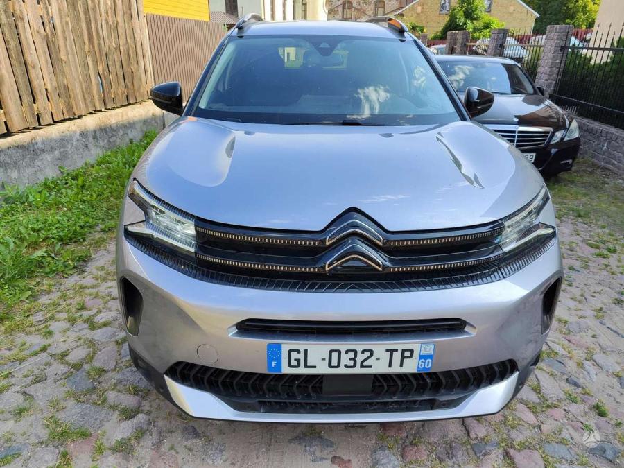 Pelēks Citroen C5 Aircross 2023 Marijampole, ar dzinēja tilpumu 1.50 L un nobraukumu 158 tūkst. km par 17781 €, foto 4 vietnē AUTOMOTO.COM.LV