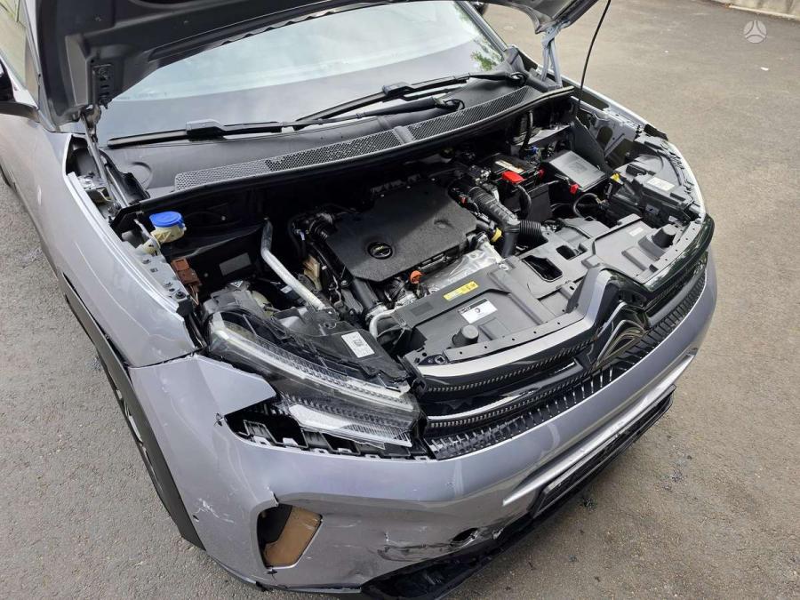 Серый Ситроен C5 Aircross 2023 в Каунас, объемом двигателя 1.50 л и пробегом 57 тыс. км за 11400 €, фото 14 на AUTOMOTO.COM.LV