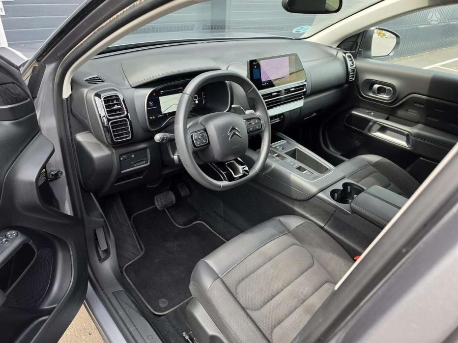 Серый Ситроен C5 Aircross 2023 в Каунас, объемом двигателя 1.50 л и пробегом 57 тыс. км за 11400 €, фото 25 на AUTOMOTO.COM.LV
