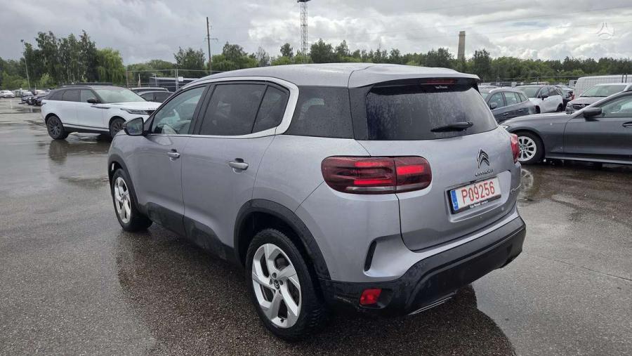 Grey Citroen C5 Aircross 2023 in Marijampole, with an engine capacity of 1.50 L and mileage of 212 thousand km for 14036 €, photo 8 on AUTOMOTO.COM.LV
