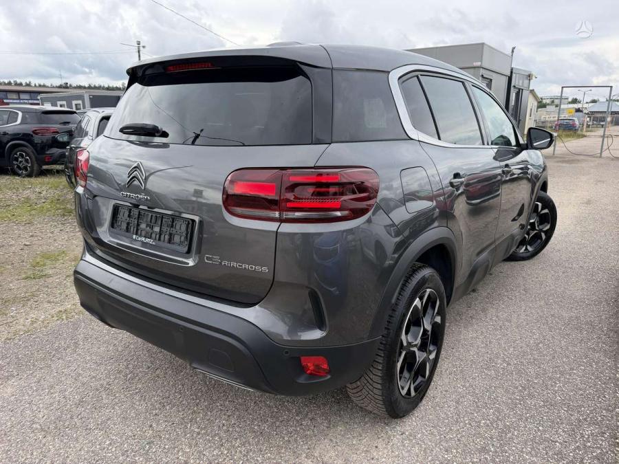 Grey Citroen C5 Aircross 2023 in Vilnius, with an engine capacity of 1.50 L and mileage of 170 thousand km for 15500 €, photo 3 on AUTOMOTO.COM.LV