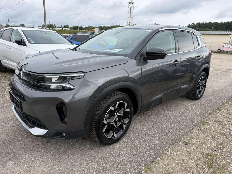 Grey Citroen C5 Aircross 2023 in Vilnius, with an engine capacity of 1.50 L and mileage of 170 thousand km for 15500 €, photo 6 on AUTOMOTO.COM.LV