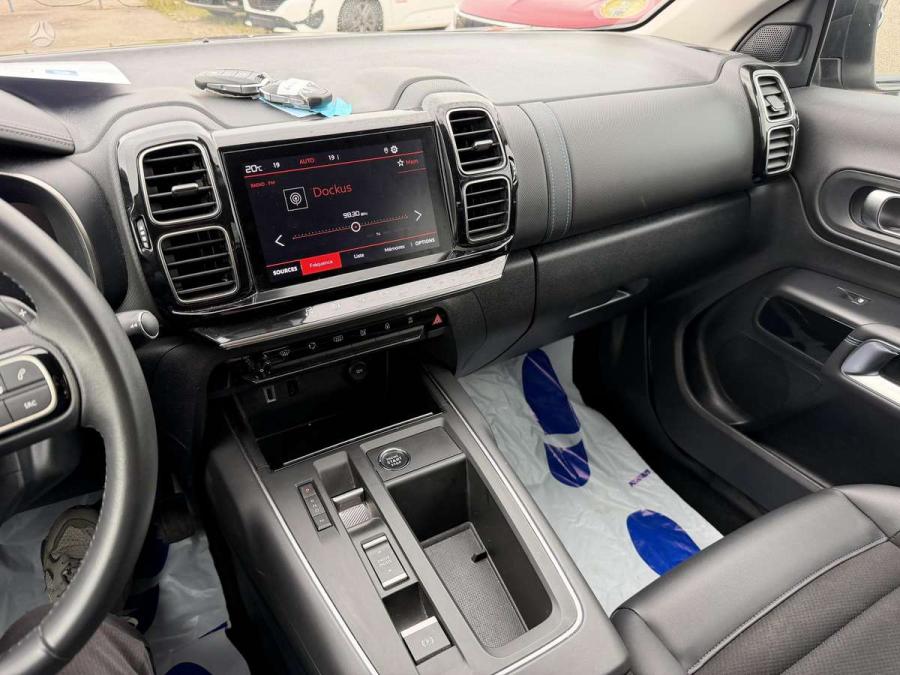 Grey Citroen C5 Aircross 2023 in Vilnius, with an engine capacity of 1.50 L and mileage of 170 thousand km for 15500 €, photo 15 on AUTOMOTO.COM.LV