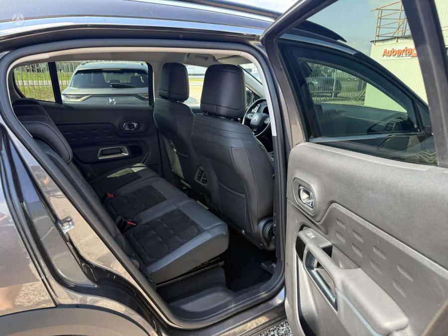 Pelēks Citroen C5 Aircross 2023 Marijampole, ar dzinēja tilpumu 1.50 L un nobraukumu 145 tūkst. km par 16934 €, foto 22 vietnē AUTOMOTO.COM.LV