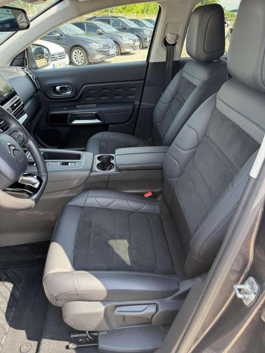 Pelēks Citroen C5 Aircross 2023 Marijampole, ar dzinēja tilpumu 1.50 L un nobraukumu 145 tūkst. km par 16934 €, foto 28 vietnē AUTOMOTO.COM.LV