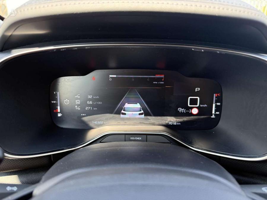 Pelēks Citroen C5 Aircross 2023 Marijampole, ar dzinēja tilpumu 1.50 L un nobraukumu 145 tūkst. km par 16934 €, foto 35 vietnē AUTOMOTO.COM.LV