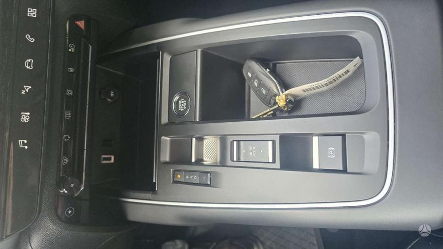 Pelēks Citroen C5 Aircross 2023 Kauņa, ar dzinēja tilpumu 1.60 L un nobraukumu 164 tūkst. km par 15200 €, foto 22 vietnē AUTOMOTO.COM.LV
