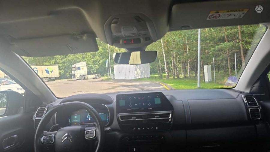 Pelēks Citroen C5 Aircross 2023 Kauņa, ar dzinēja tilpumu 1.60 L un nobraukumu 164 tūkst. km par 15200 €, foto 28 vietnē AUTOMOTO.COM.LV