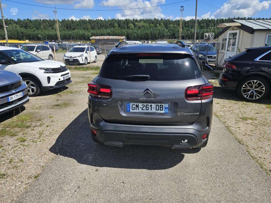 Grey Citroen C5 Aircross 2023 in Vilnius, with an engine capacity of 1.50 L and mileage of 161 thousand km for 15488 €, photo 7 on AUTOMOTO.COM.LV