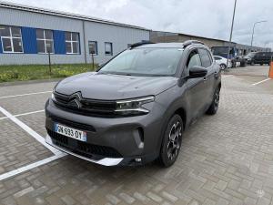Pelēks Citroen C5 Aircross 2023 Tauragė, ar dzinēja tilpumu 1.20 L un nobraukumu 146 tūkst. km par 15004 €, foto 4 vietnē AUTOMOTO.COM.LV