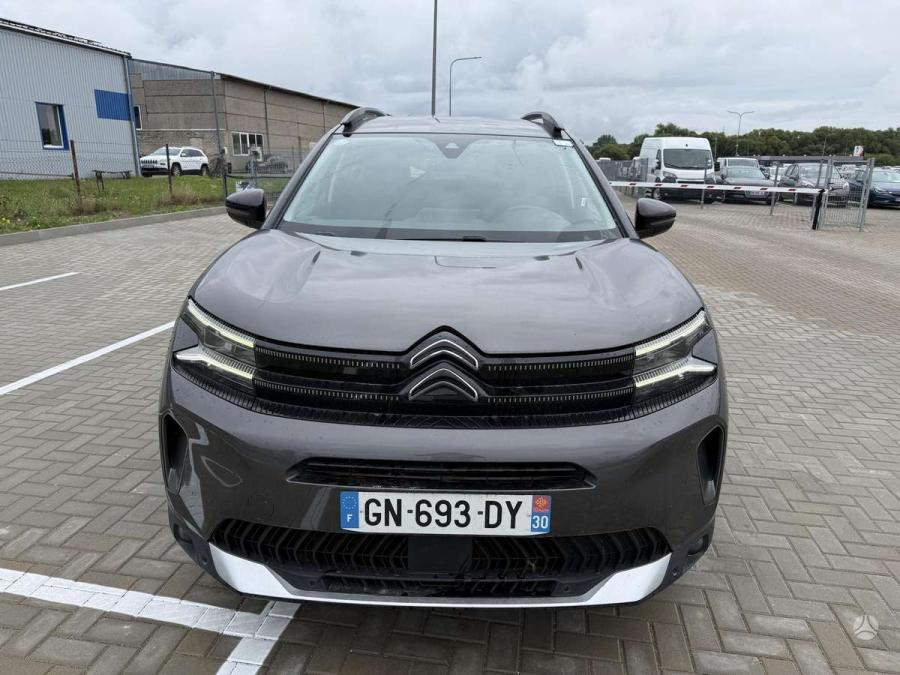 Pelēks Citroen C5 Aircross 2023 Tauragė, ar dzinēja tilpumu 1.20 L un nobraukumu 146 tūkst. km par 15004 €, foto 9 vietnē AUTOMOTO.COM.LV
