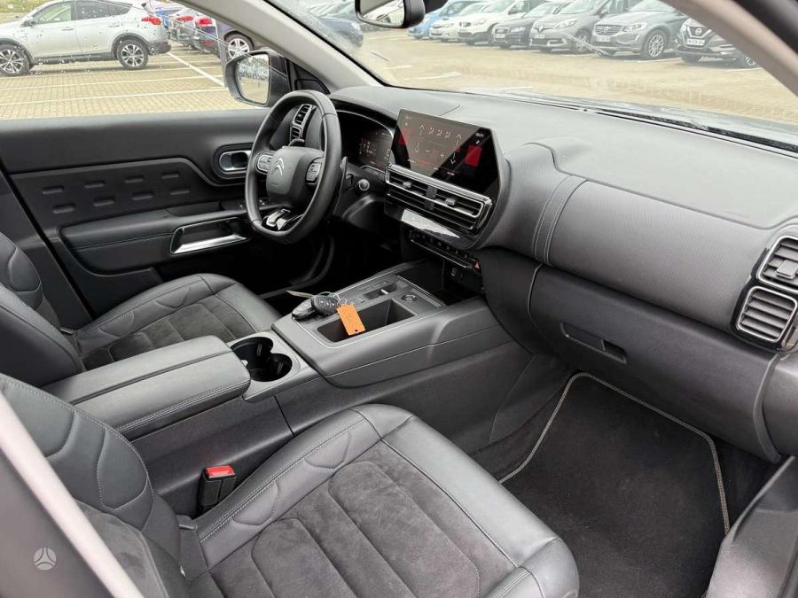 Pelēks Citroen C5 Aircross 2023 Tauragė, ar dzinēja tilpumu 1.20 L un nobraukumu 146 tūkst. km par 15004 €, foto 12 vietnē AUTOMOTO.COM.LV