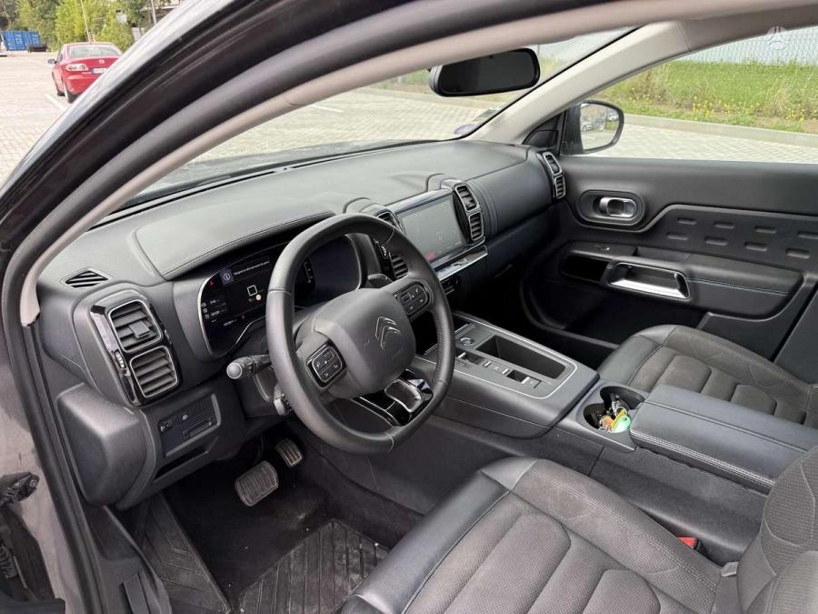 Grey Citroen C5 Aircross 2023 in Taurage, with an engine capacity of 1.20 L and mileage of 163 thousand km for 14036 €, photo 19 on AUTOMOTO.COM.LV