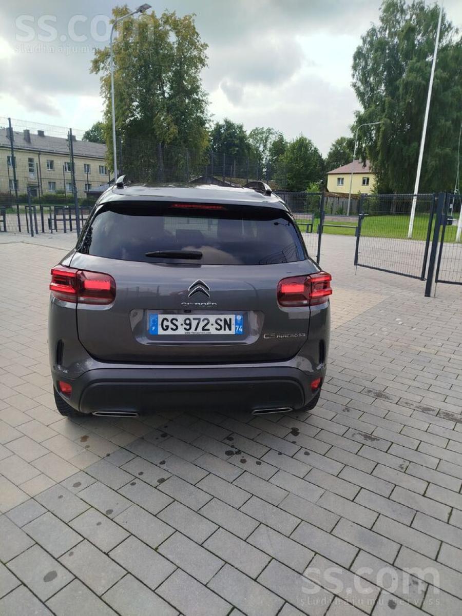 Grey Citroen C5 Aircross 2023 in Jelgava, with an engine capacity of 1.50 L and mileage of 192 thousand km for 15000 €, photo 7 on AUTOMOTO.COM.LV