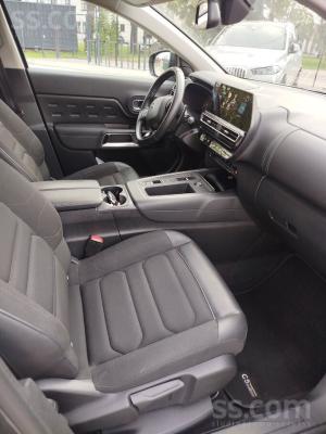Grey Citroen C5 Aircross 2023 in Jelgava, with an engine capacity of 1.50 L and mileage of 192 thousand km for 15000 €, photo 10 on AUTOMOTO.COM.LV