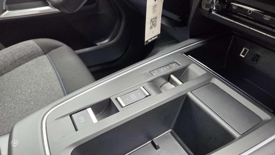 Pelēks Citroen C5 Aircross 2023 Marijampole, ar dzinēja tilpumu 1.50 L un nobraukumu 212 tūkst. km par 13189 €, foto 15 vietnē AUTOMOTO.COM.LV
