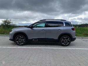 Grey Citroen C5 Aircross 2023 in Vilnius, with an engine capacity of 1.50 L and mileage of 168 thousand km for 16214 €, photo 3 on AUTOMOTO.COM.LV